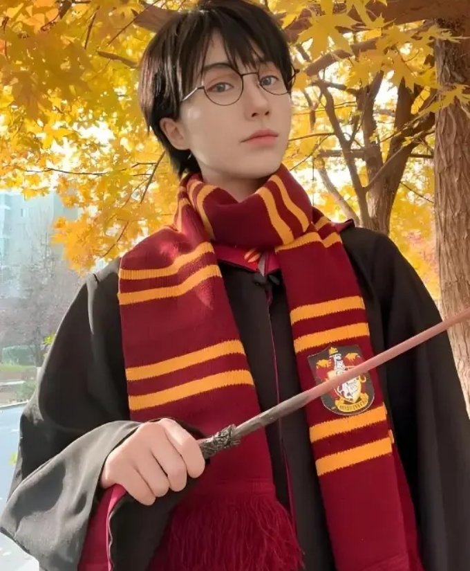 How to Cosplay: Character Selection and In-depth Research